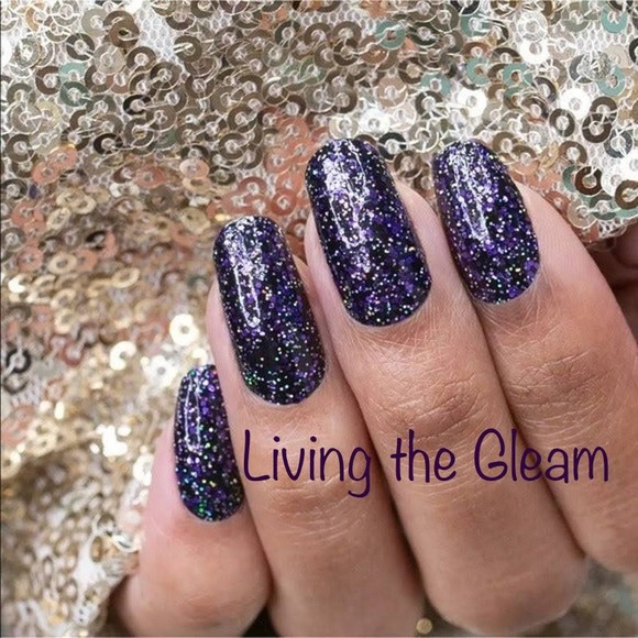 Color Street | Other | Retired Color Street Nail Strips Living The ...